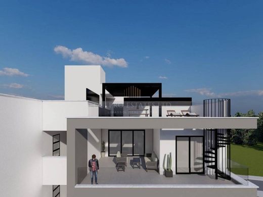 Prestigioso appartamento di 138 m² in vendita Káto Polemídia, Limassol ...
