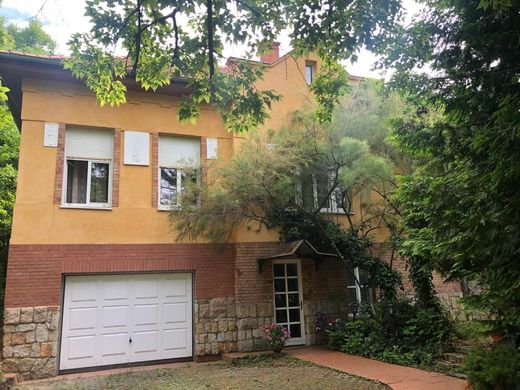 Budapest: Villas and Luxury Homes for sale - Prestigious Properties in ...