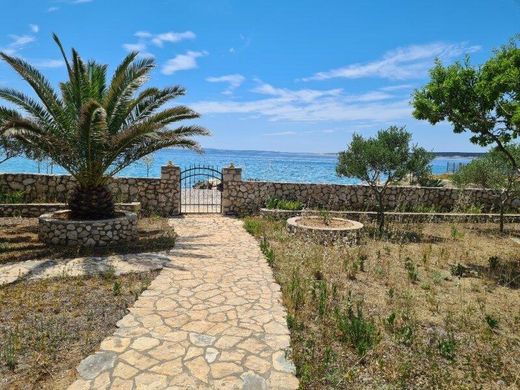 Mandre: Villas and Luxury Homes for sale - Prestigious Properties in ...