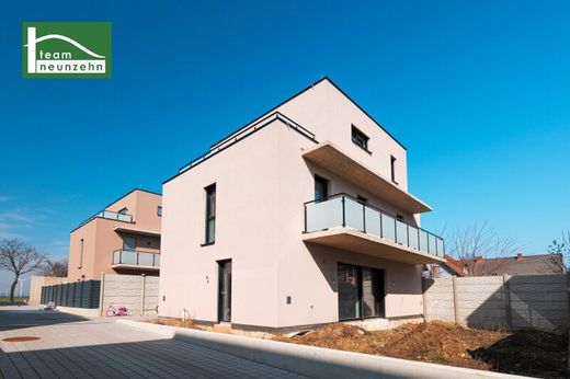 Casa di lusso di 151 mq in vendita Deutsch-Wagram, Austria - 132665992 ...