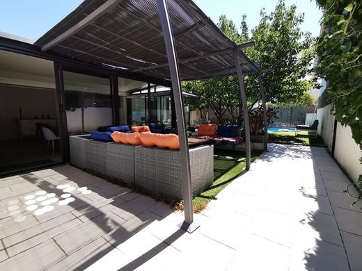Toulon: Villas and Luxury Homes for sale - Prestigious Properties in ...