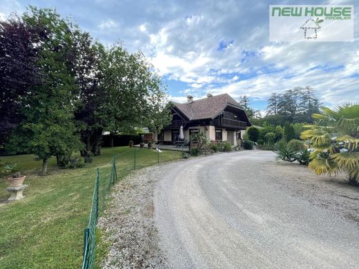 Armoy: Villas and Luxury Homes for sale - Prestigious Properties in ...