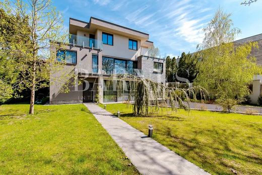 Luxury homes for sale in Budapest - LuxuryEstate.com