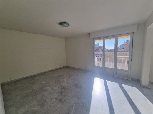 Guillaume BOIS | Cabinet Taboni, Nice | LuxuryEstate.com