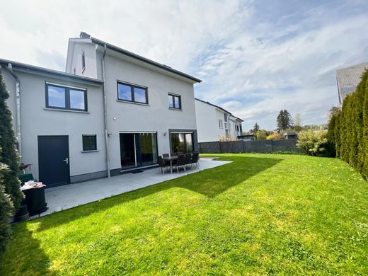 Hagen: Villas and Luxury Homes for sale - Prestigious Properties in ...