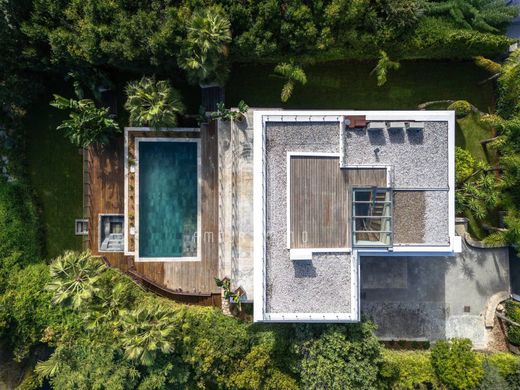 Villa de 10 pièces de luxe en vente Antibes, France - 132702158 ...