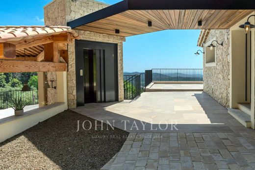 Exclusiva Villa / Chalet de 287 m2 en venta en Chateauneuf de Grasse ...