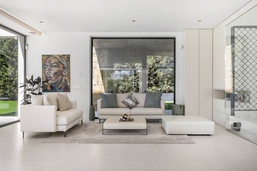 5 bedroom luxury Villa for sale in The Golden Mile, Spain - 132652677 ...