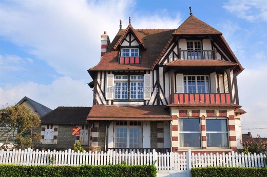 Emile Garcin Normandie, Deauville | LuxuryEstate.com