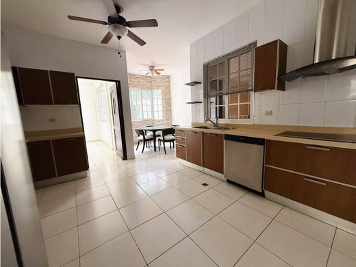 Maison de luxe de 4 chambres en location à Panamá, Panama - 131456588 ...