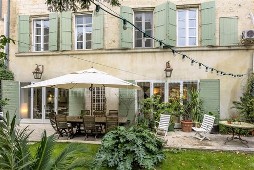Maison de 6 chambres de luxe en vente à Avignon, Provence-Alpes-Côte d ...