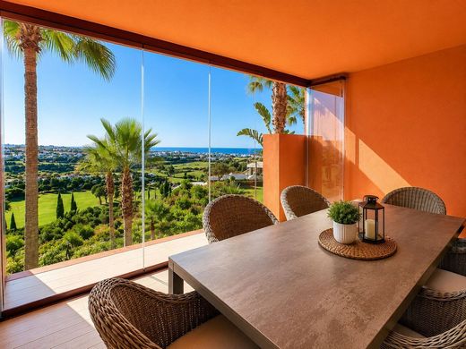 Piso de lujo en venta en Los Flamingos, Marbella, Andalucía - 132703007 ...