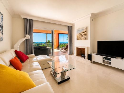 Piso de lujo en venta en Los Flamingos, Marbella, Andalucía - 132703007 ...