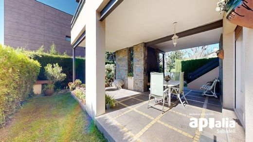 À venda Casa Exclusiva de 252 m2, Barberà del Vallès, Espanha ...