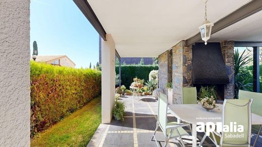 À venda Casa Exclusiva de 252 m2, Barberà del Vallès, Espanha ...
