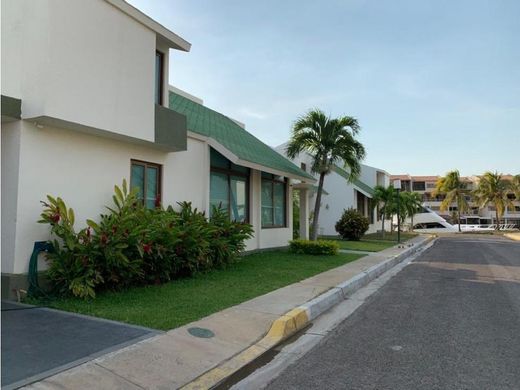 Lecherías: Villas and Luxury Homes for sale - Prestigious Properties in ...