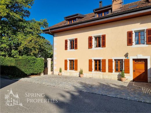 Luxury homes for sale La Rippe, Nyon District - LuxuryEstate.com
