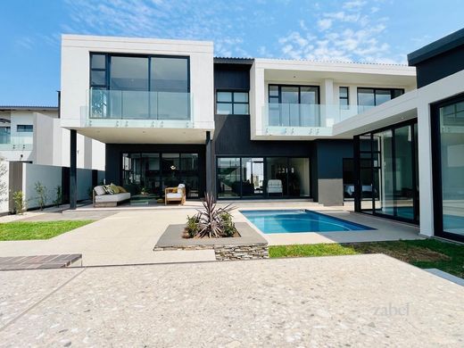 Luxury Real Estate in City of Tshwane Metropolitan Municipality - LuxuryEstate.com