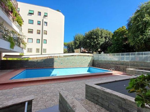 Toscano SpA - Agenzia di Roma Parioli Trieste, 로마 - LuxuryEstate.com